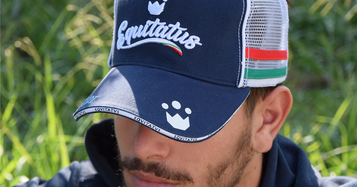 SPORT JUMPING HAT